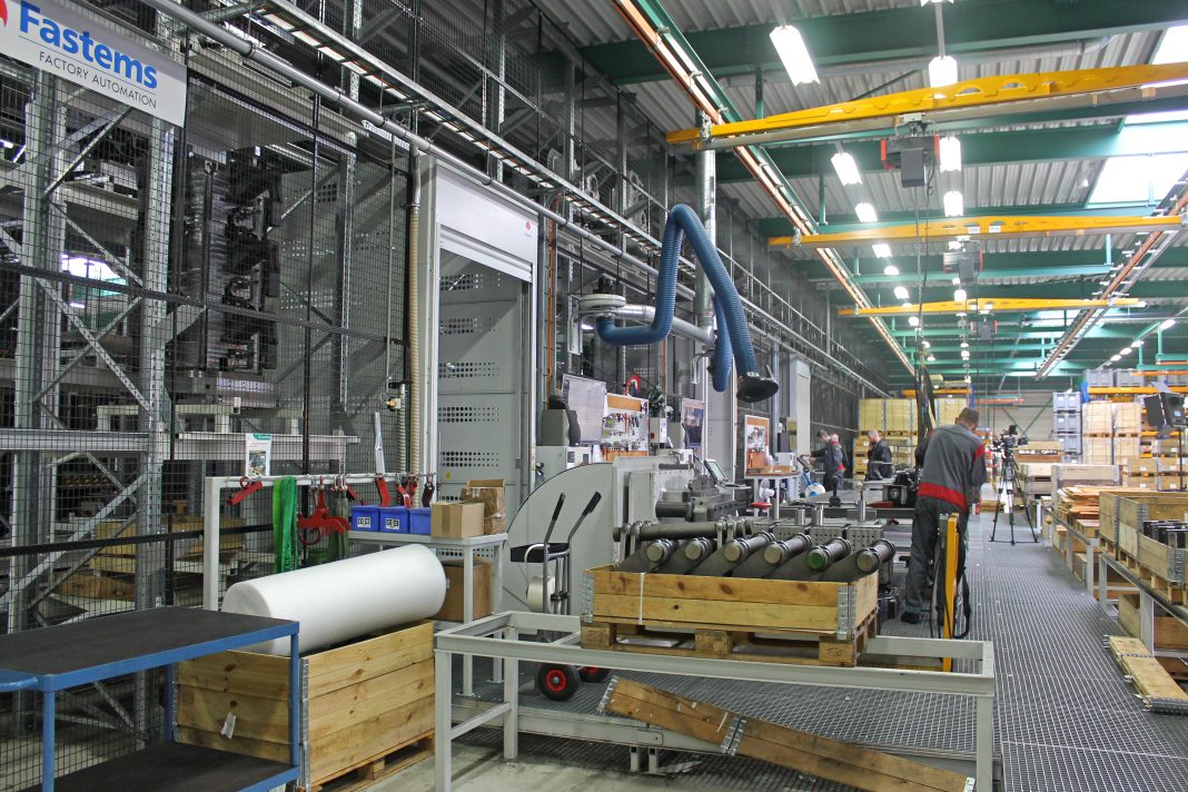 Automatisierung trifft flexible Fertigung - Zerspanungstechnik.de